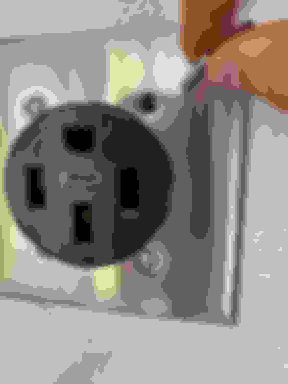 How to ground stainless steel faceplate on Hubbell NEMA 14-50 ...