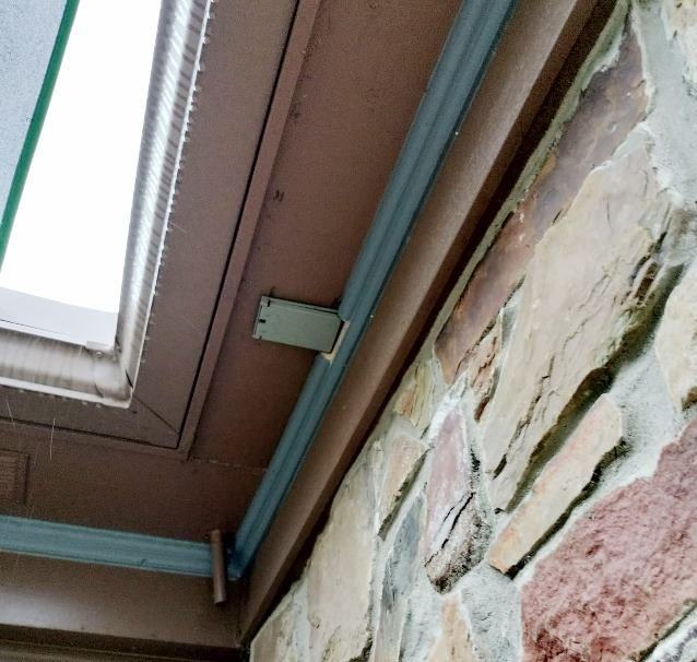 Tapping from eave mounted receptacle - DoItYourself.com Community Forums