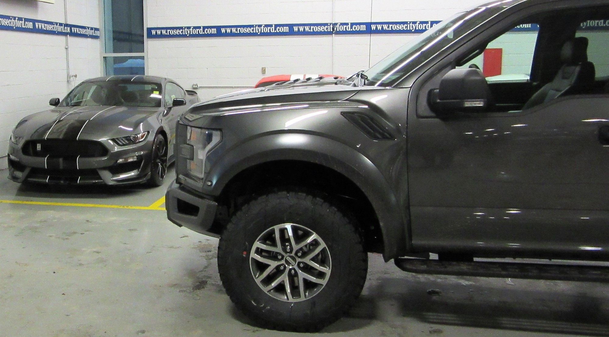 '17 Magnetic Raptor SCab Delivered Dec 12 > Canada - Page 2 - Ford F150 ...