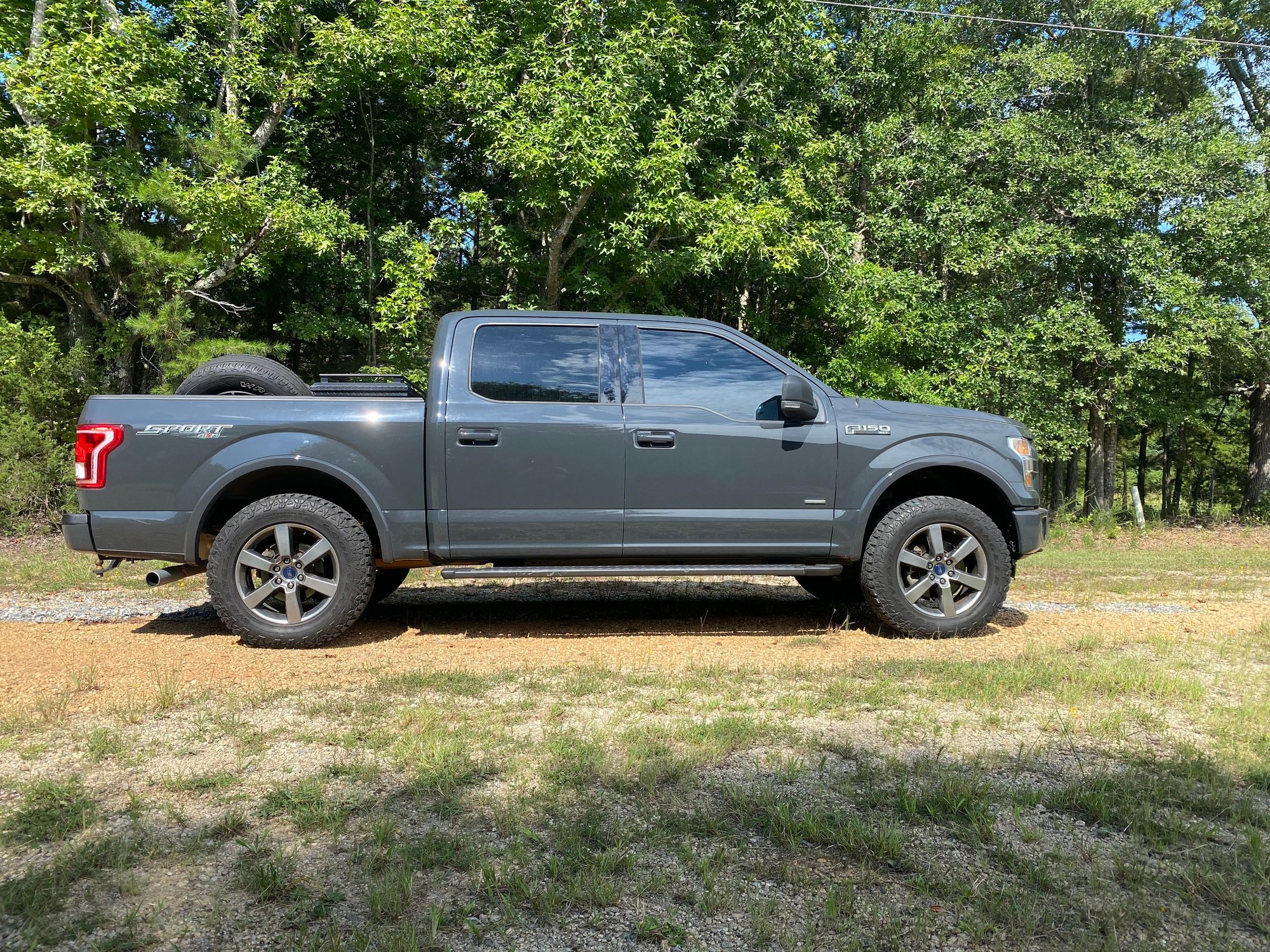 2016 XLT Sport /2 inch level / 275-65-20 Goodyear Ultra Terrain At ...