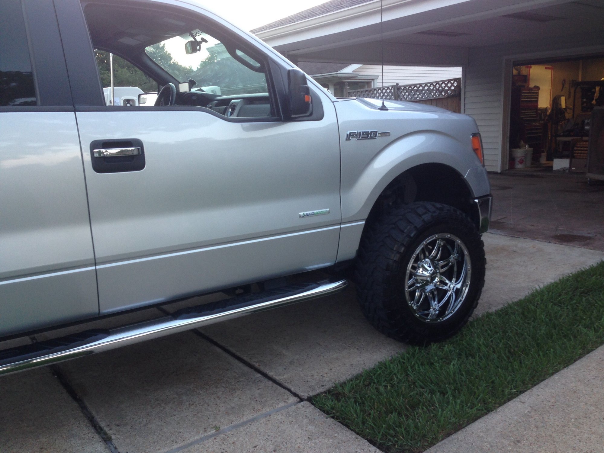 2.5" level with 35s on factory king ranch wheels - Ford F150 Forum ...