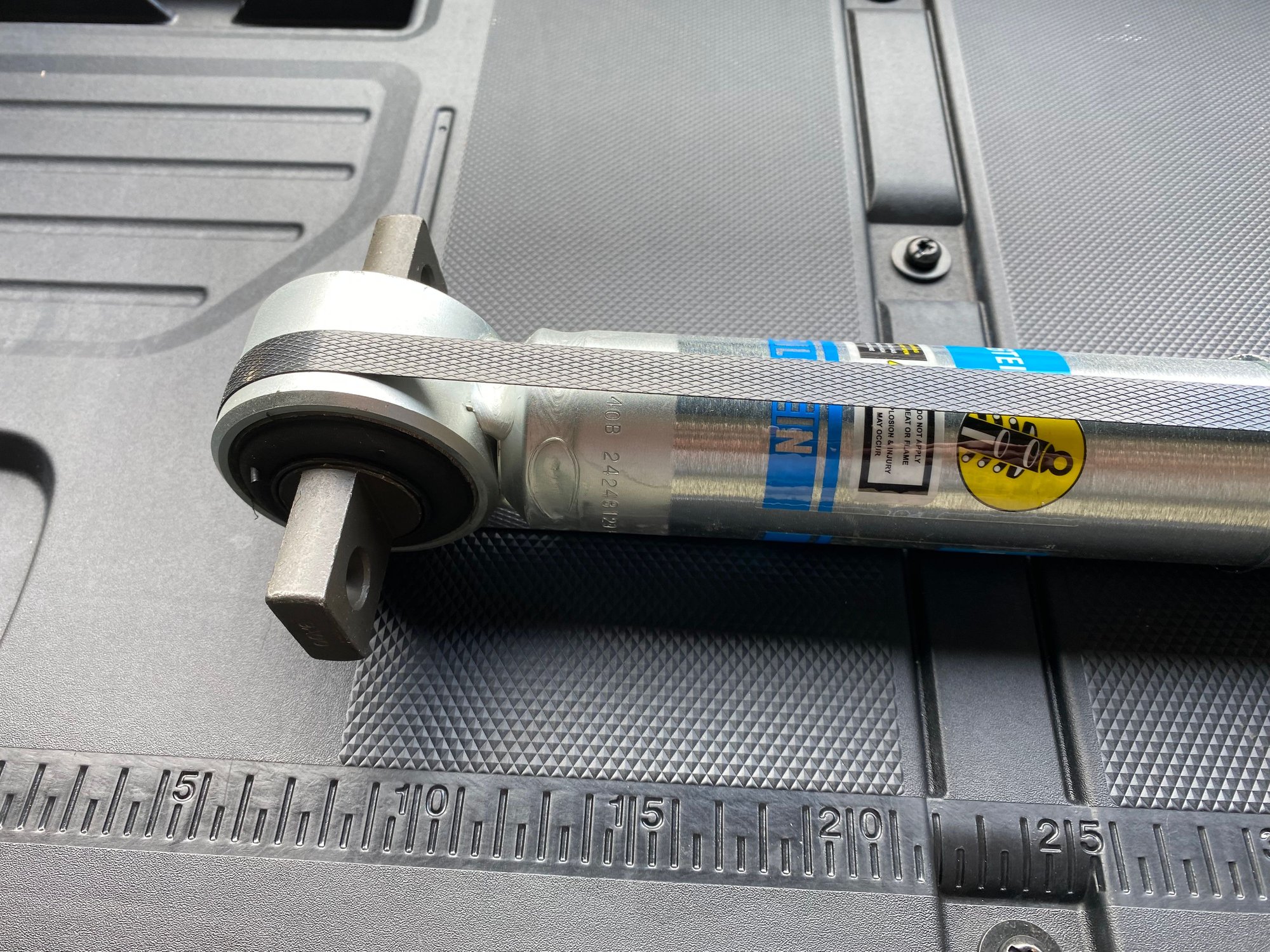 Northeast Bilstein 24-248129 B8-5100 Ride Height Adj. Shocks - Ford ...