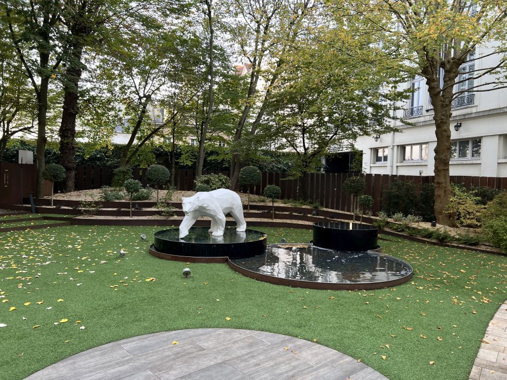 Endless jet set and glamour - or just a few fill-ins? - Page 6 ...