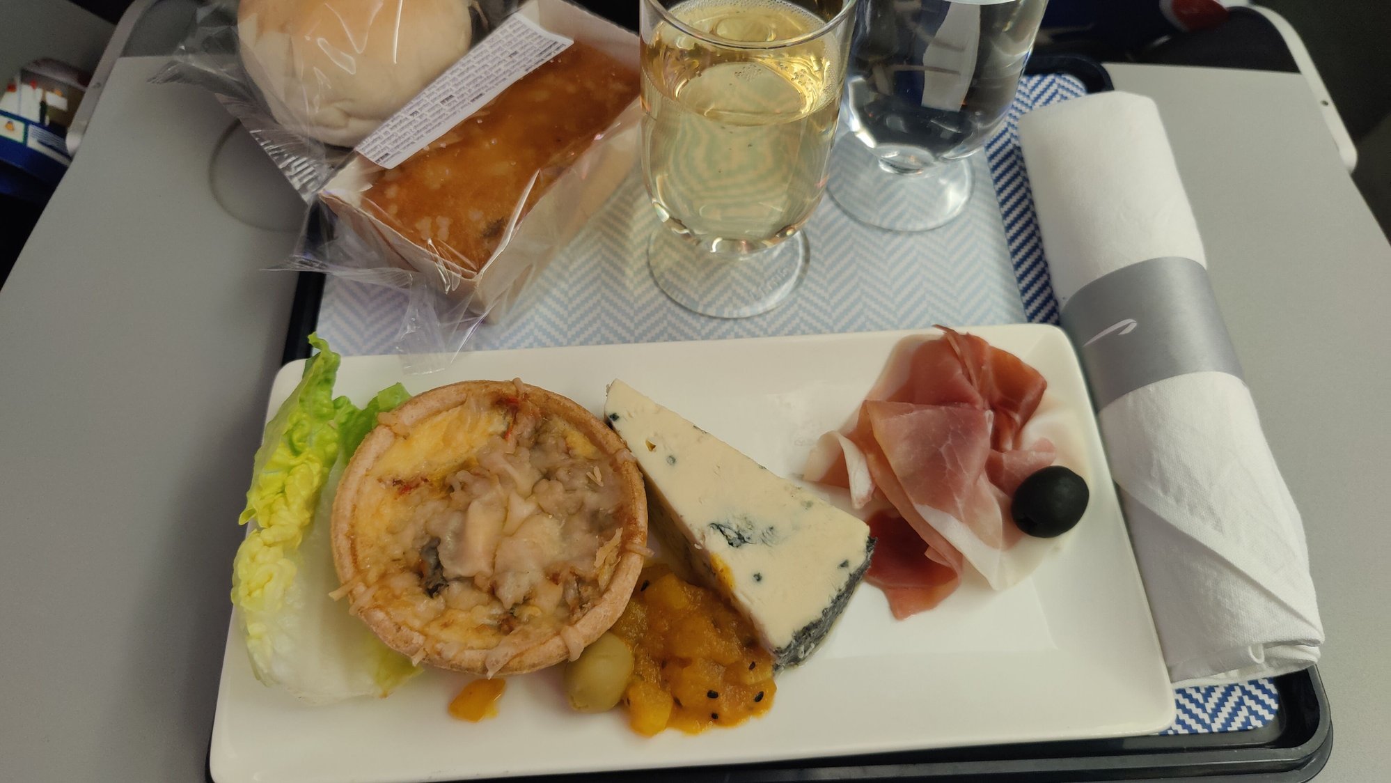 FlyerTalk Forums - BA CityFlyer catering | guide, reviews and photos
