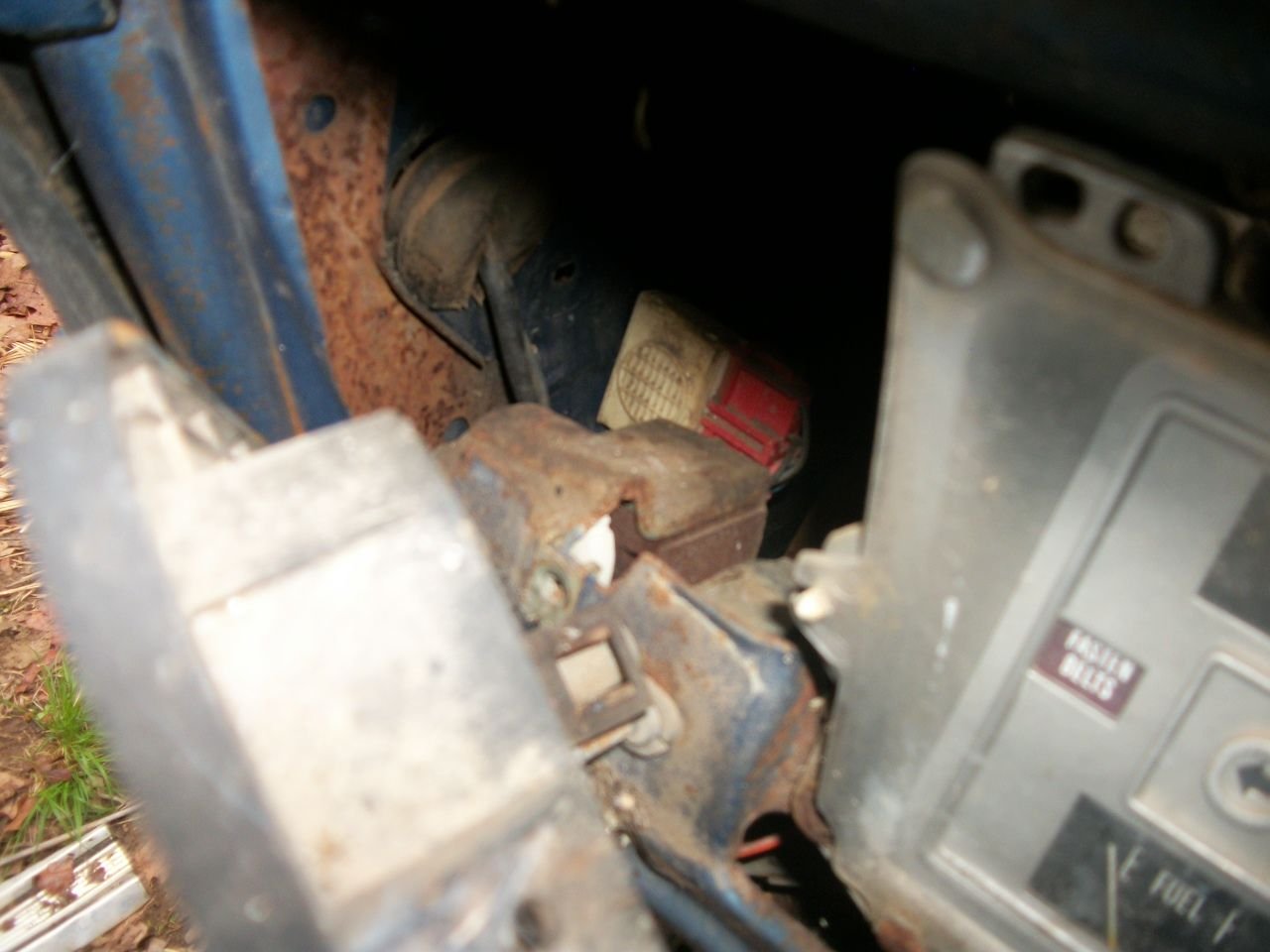 Wire harness behind dash help with connector ID - Ford Truck ...