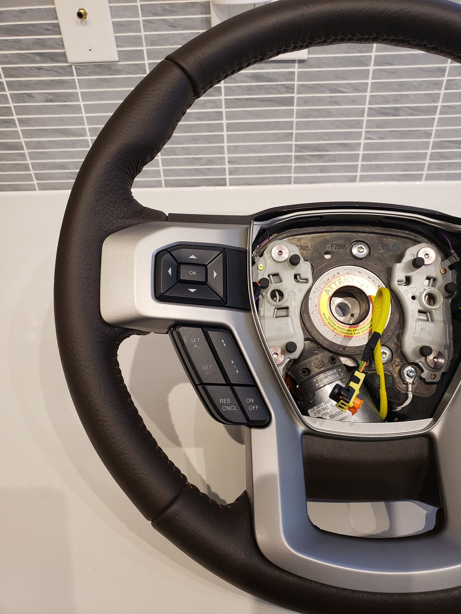 F250 King Ranch Steering Wheel Java leather - Ford Truck Enthusiasts Forums