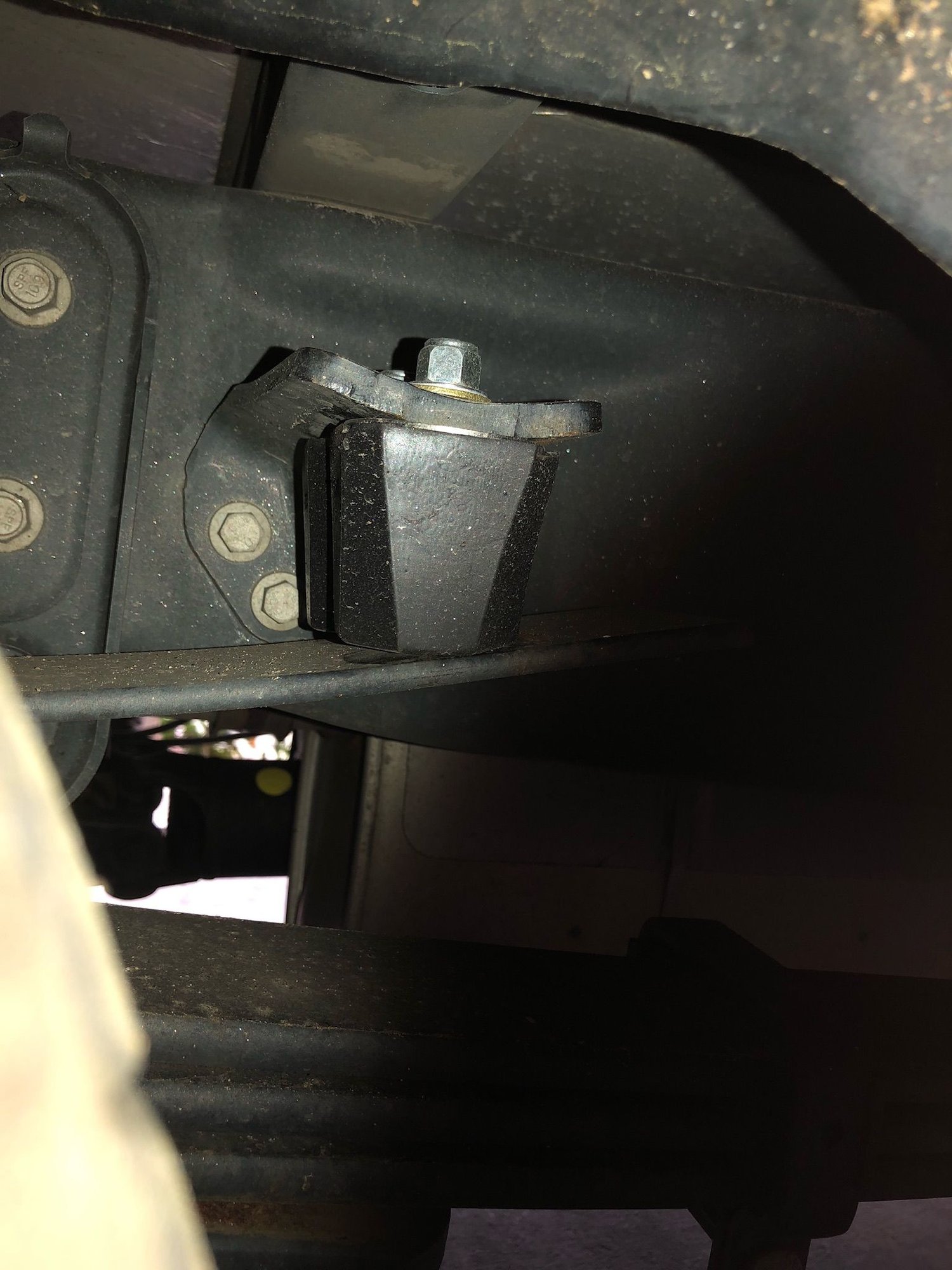 2019 F-350 SRW: New Taller Bump Stops for Rear Aux Springs - Page 3 ...