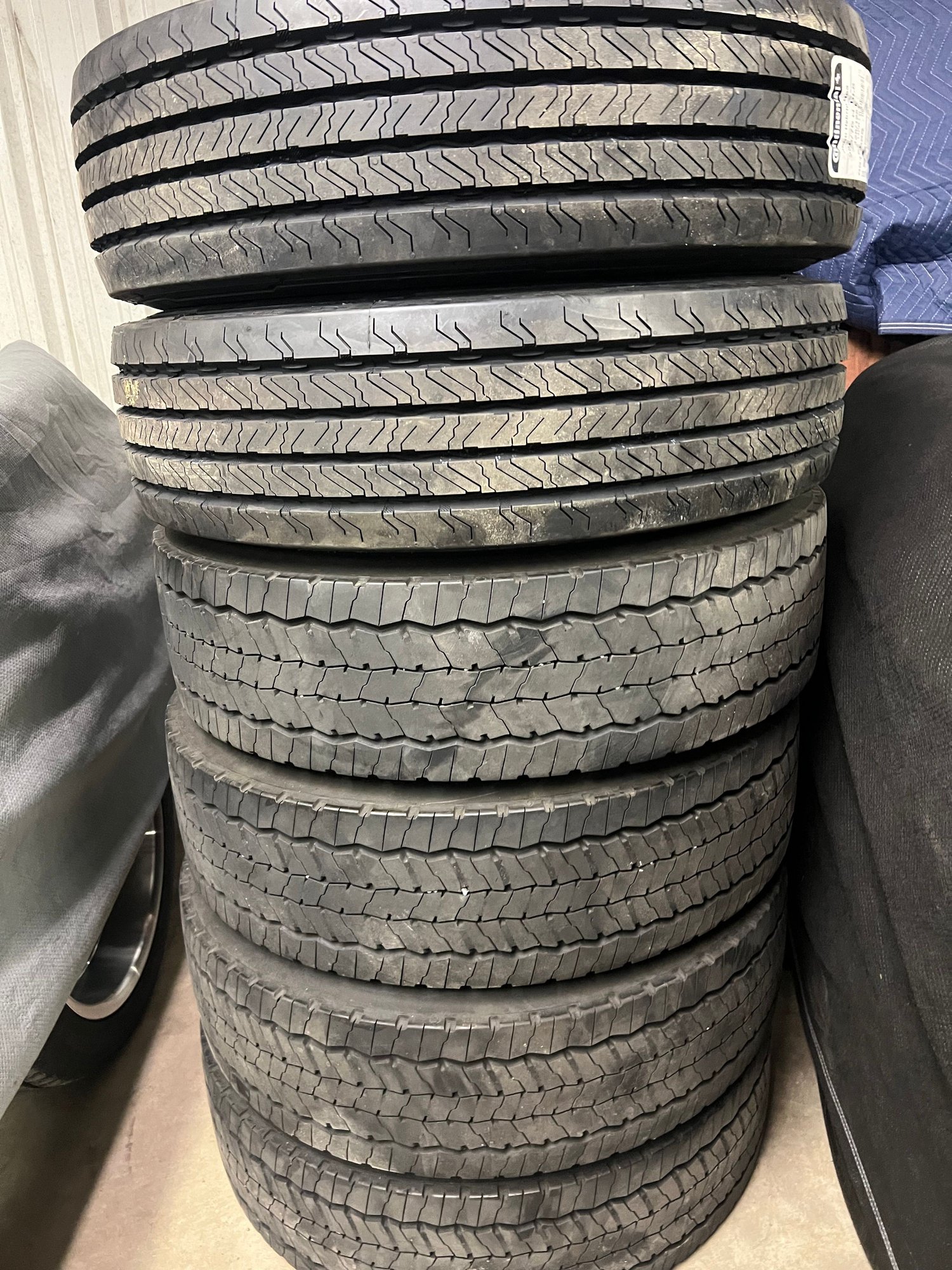 2017-2023 Ford F450 19.5 inch OEM 7 Rims Wheels with New Tires Oem Caps ...