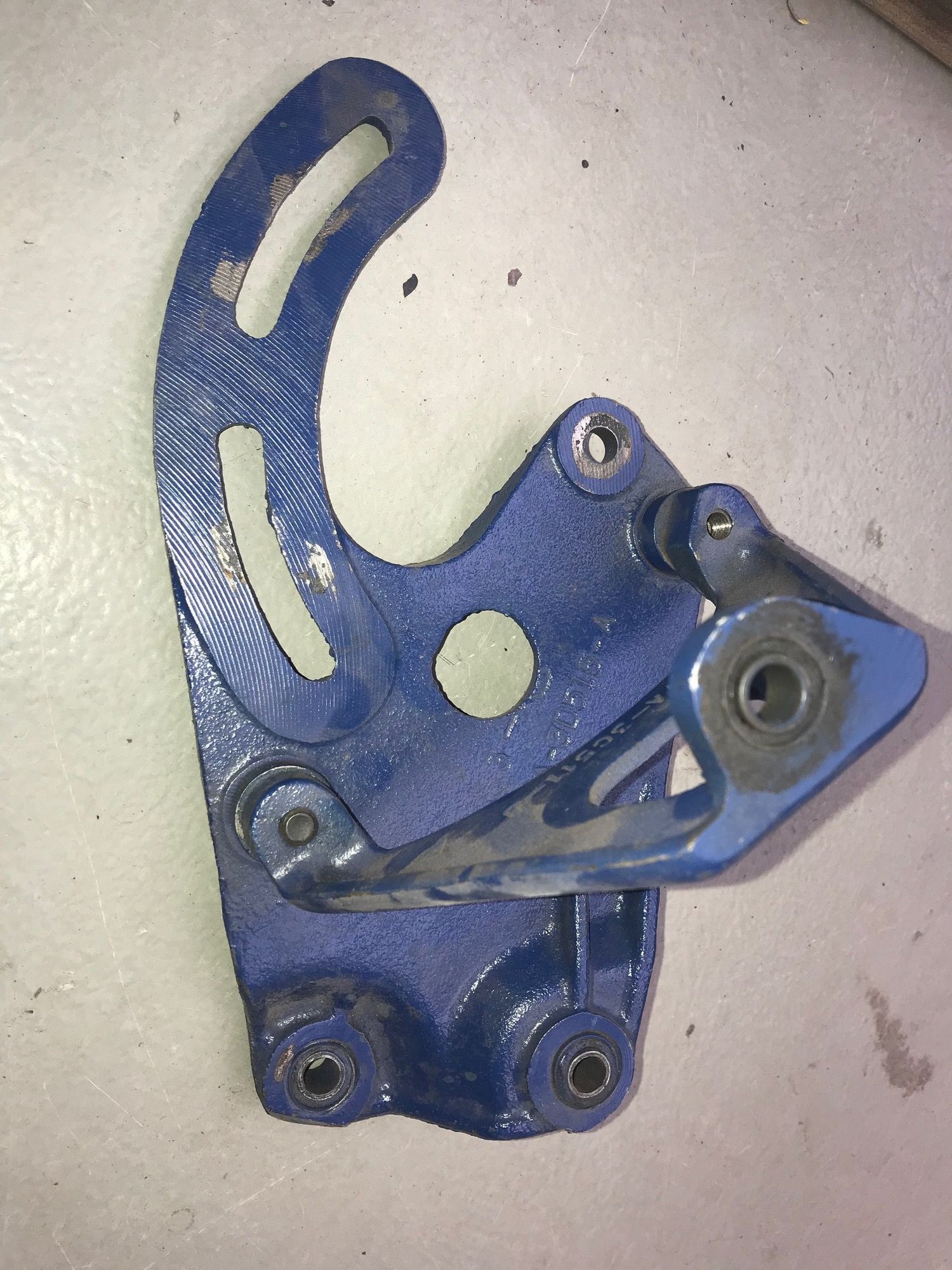 FORD FE POWER STEERING PUMP BRACKET C5SA-3D515-A - Ford Truck ...