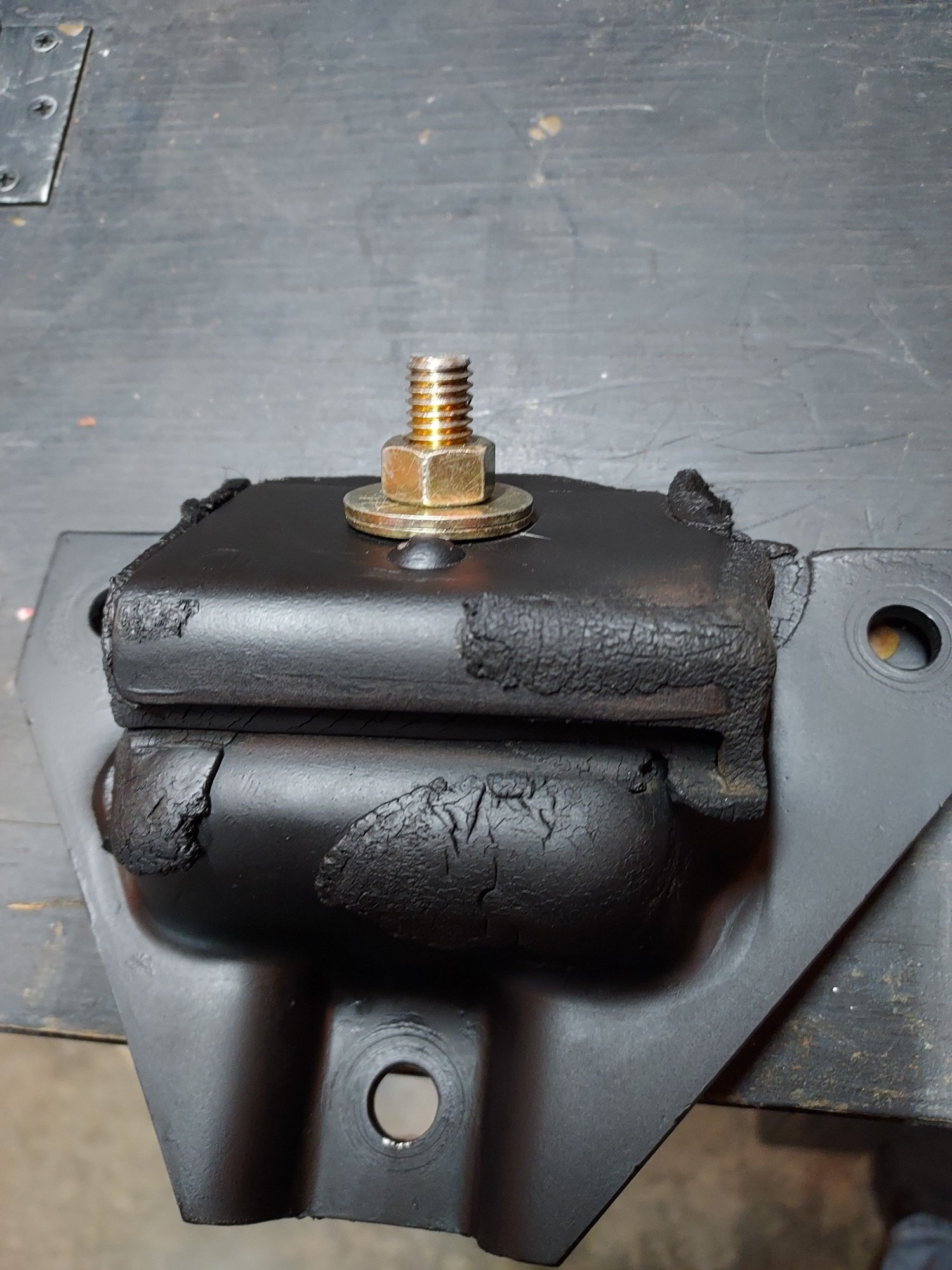 1976 f-150 motor mounts mystery - Ford Truck Enthusiasts Forums