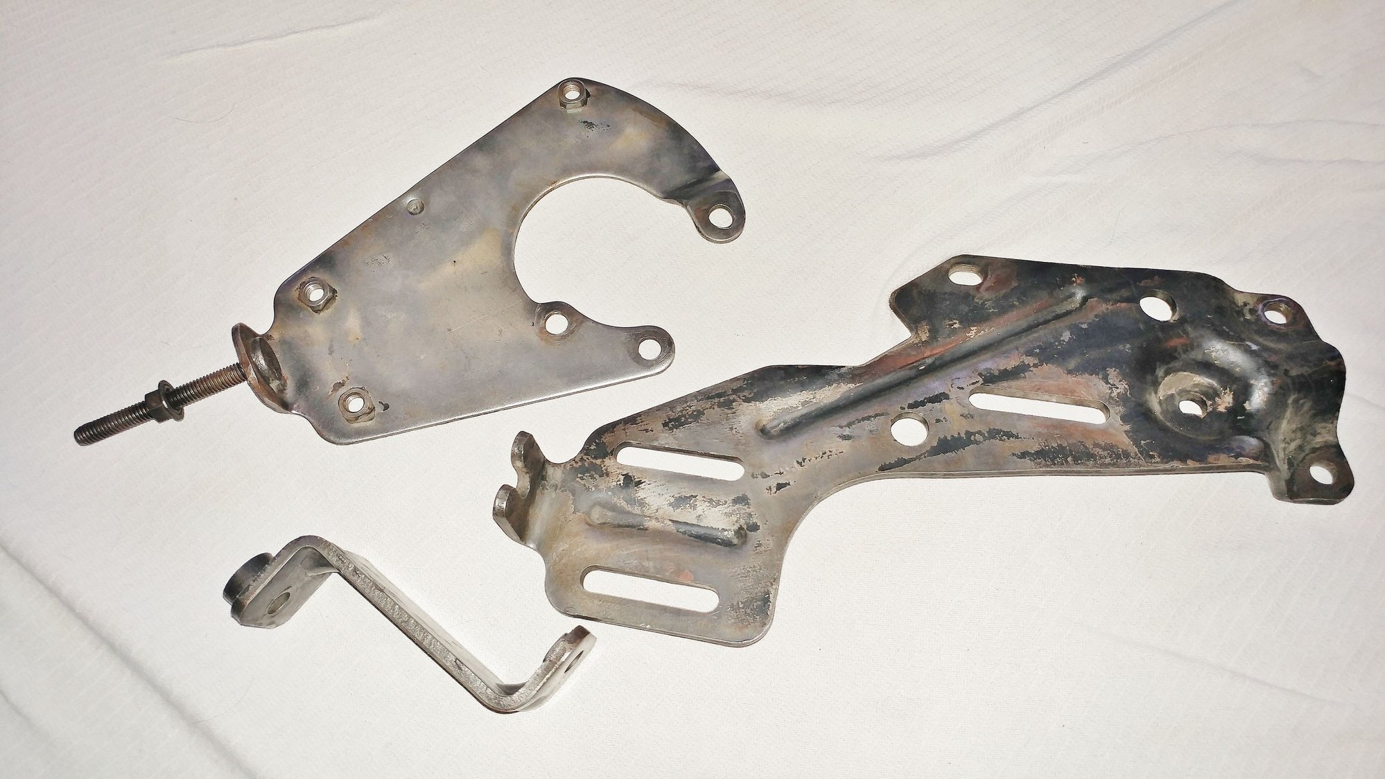 Power steering bracket identification - Ford Truck Enthusiasts Forums