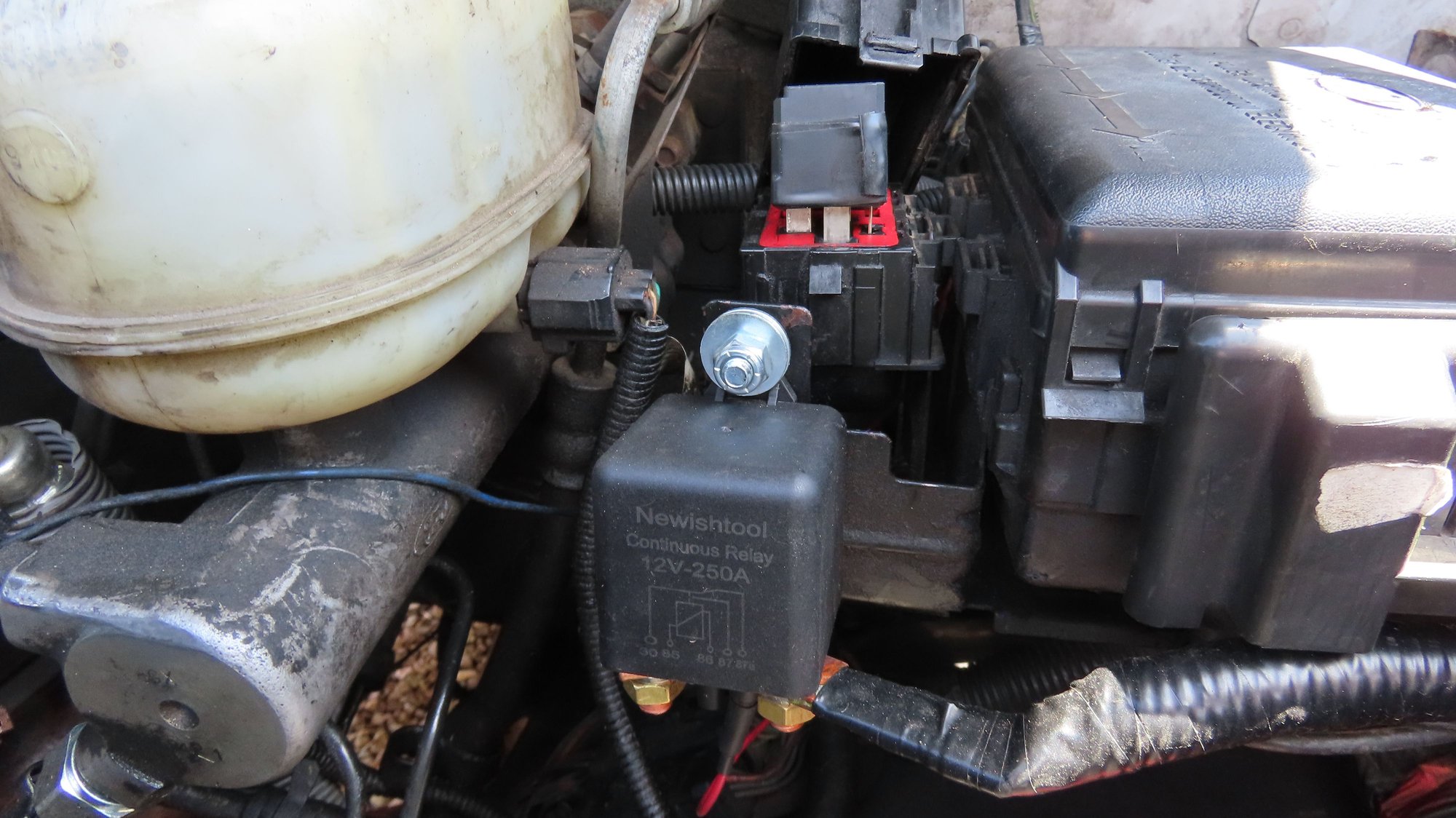 Charging aux batteries - Ford Truck Enthusiasts Forums