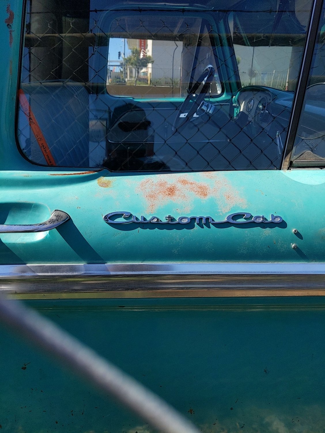 Custom Cab Emblem Location - Ford Truck Enthusiasts Forums