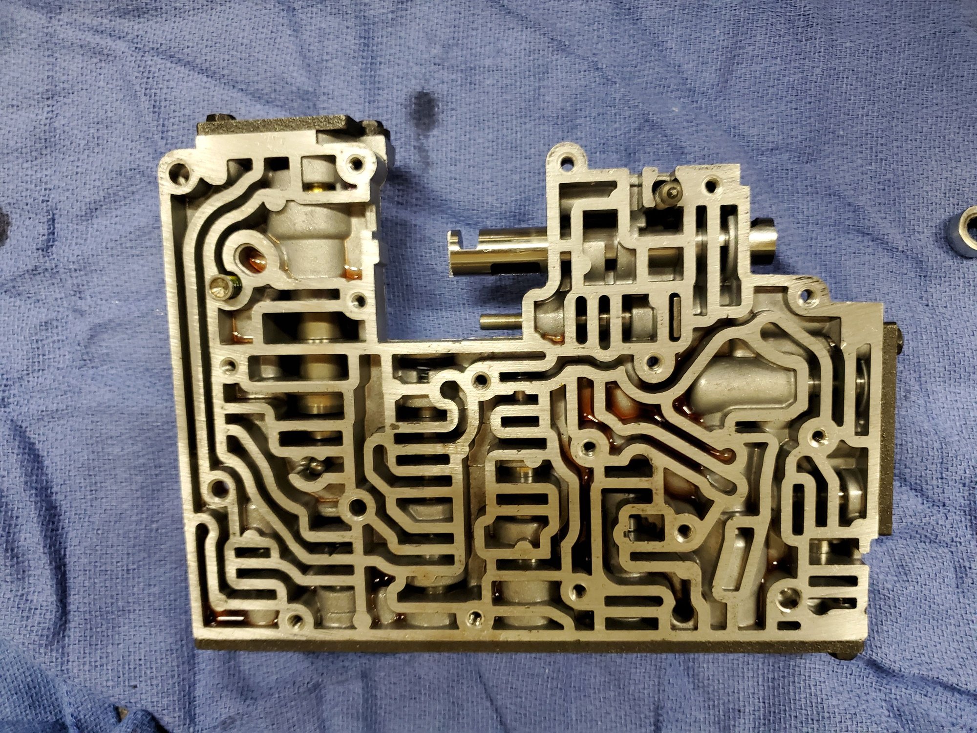 C6 valve body has a bolt inside it? - Ford Truck Enthusiasts Forums