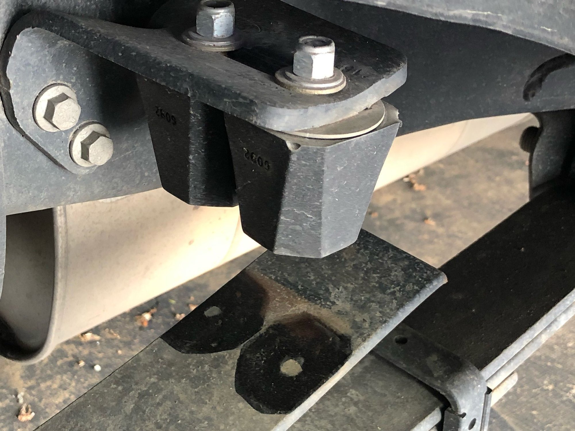 2019 F-350 SRW: New Taller Bump Stops for Rear Aux Springs - Page 4 ...