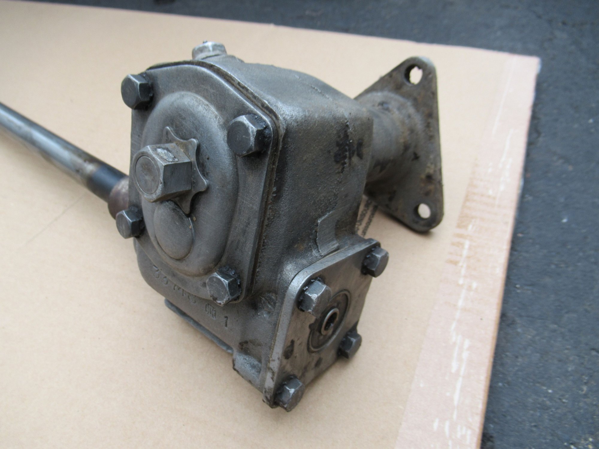 Steering Box Identification 33748 Casting number - Ford Truck ...