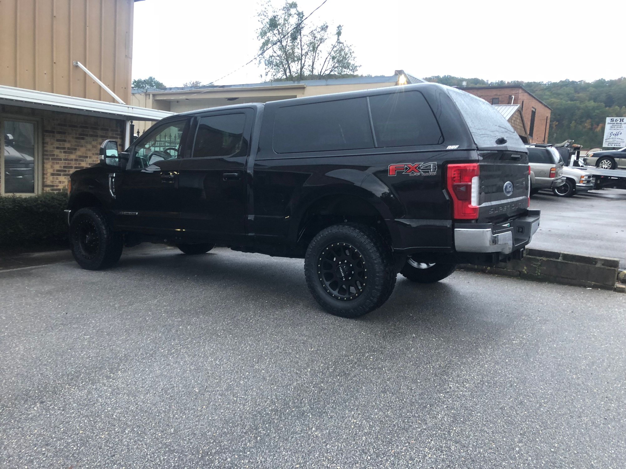 2017 F350 New wheels with Camper Shell - Ford Truck Enthusiasts Forums
