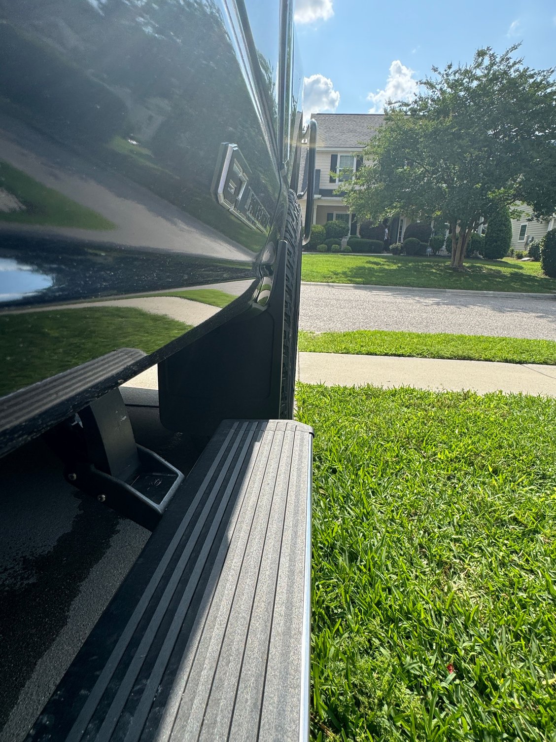 Got any pics of 295 tires on 23+ SDs? - Page 2 - Ford Truck Enthusiasts ...