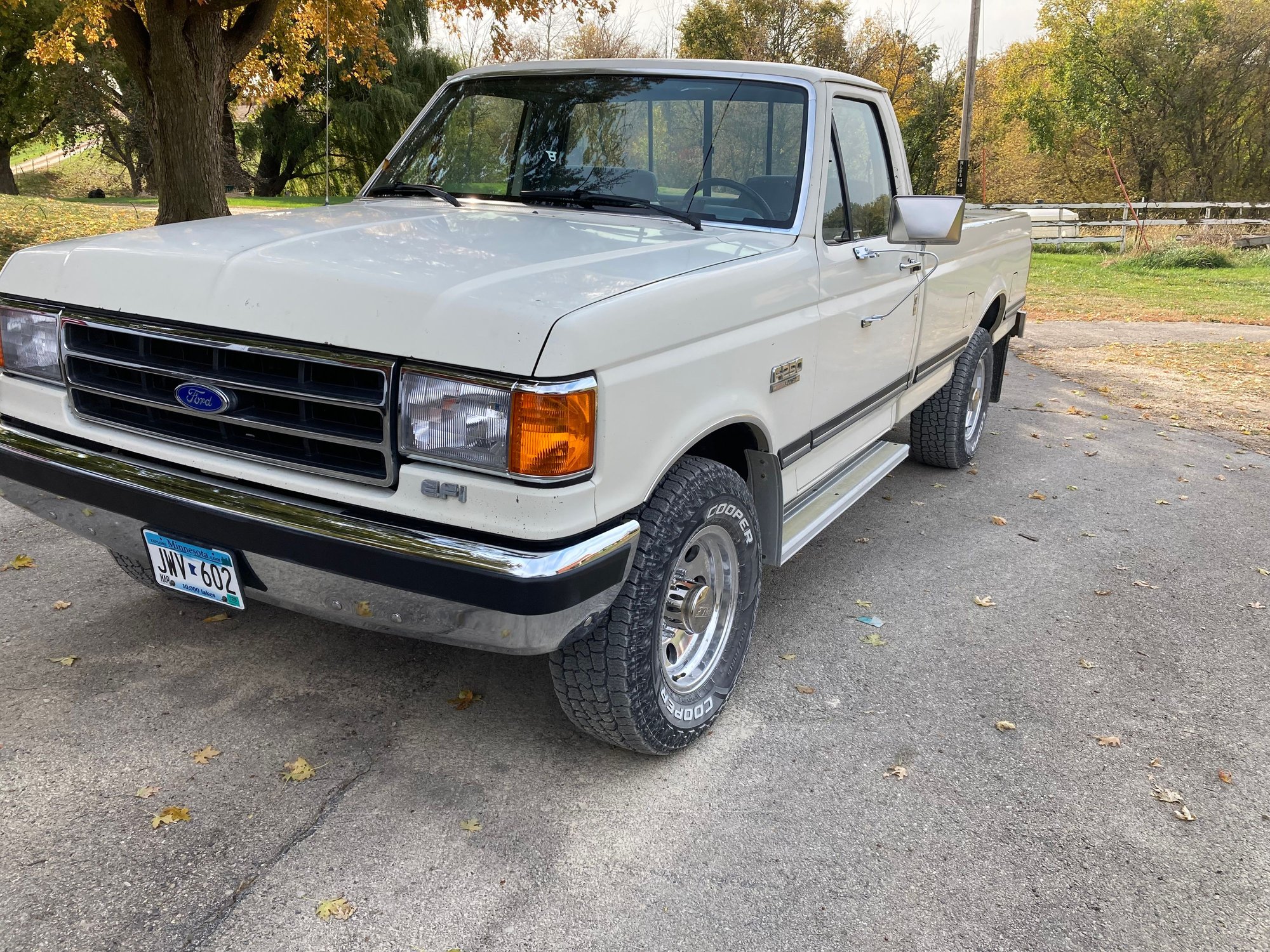 Bricknose Ford Lund Visor or Cab lights - Ford Truck Enthusiasts Forums