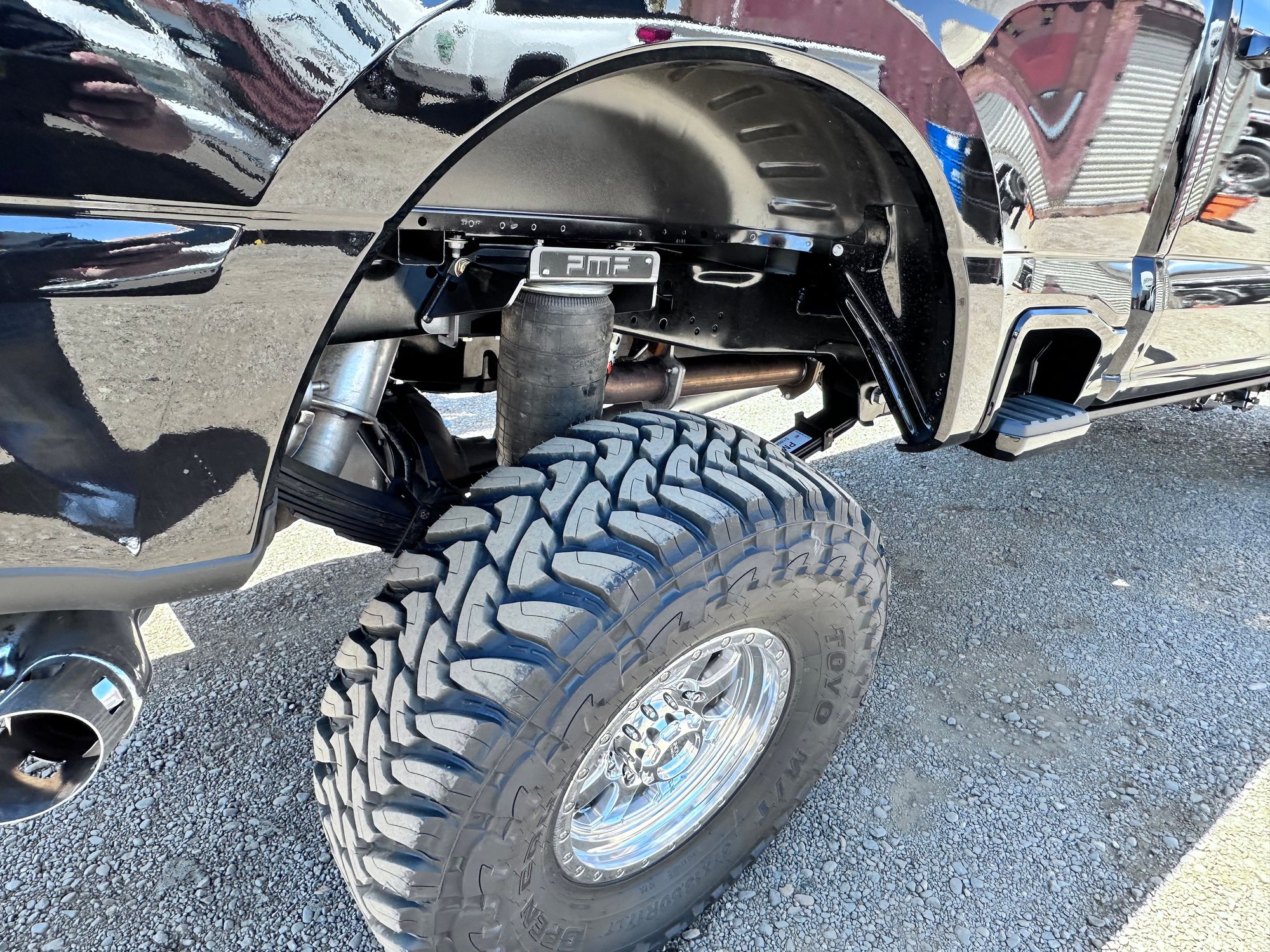 Just a little flex and tuck - Ford Truck Enthusiasts Forums