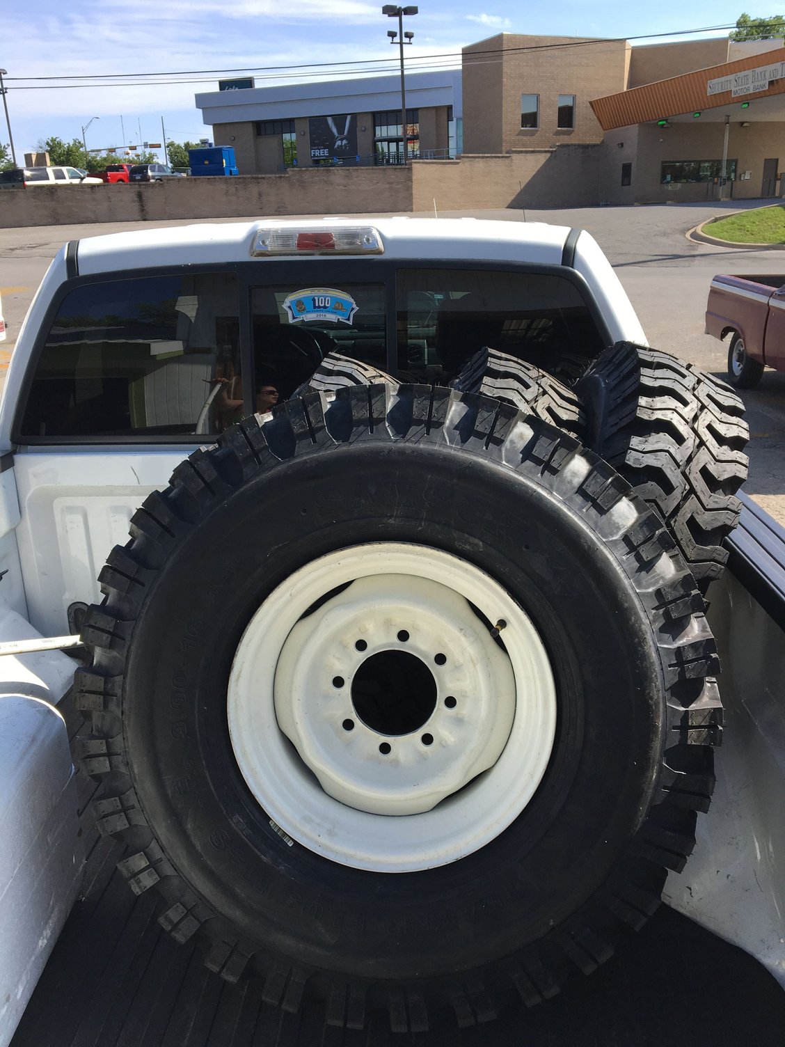 Trying to understand the numbers on Ford original steel 16 inch rims ...