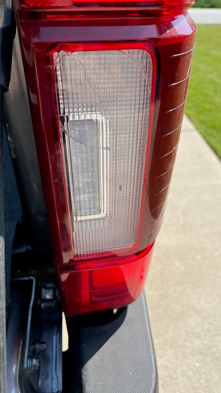 Replacing Tail light housing on 2022 F250 Lariat - Ford Truck Enthusiasts Forums
