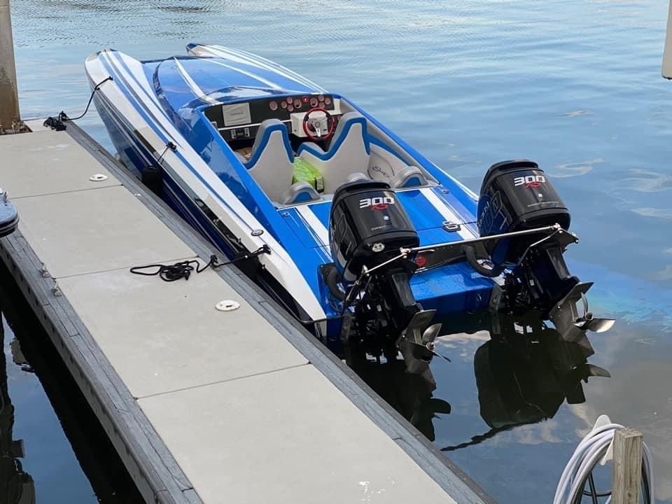 Looking for 28 Skater or 32B Skater - Offshoreonly.com