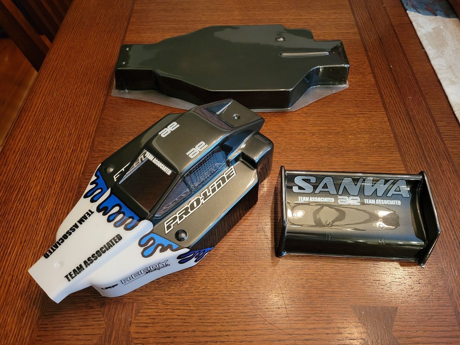New Painted yokomo 870c yz10 protech body, wind and undertray - R/C ...