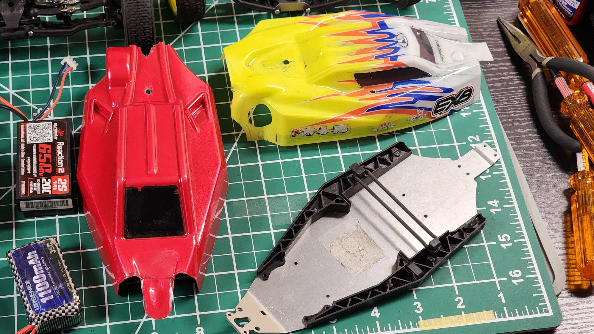 FT: Two ARTR Losi Mini B Brushless builds with tons of spares - R/C ...