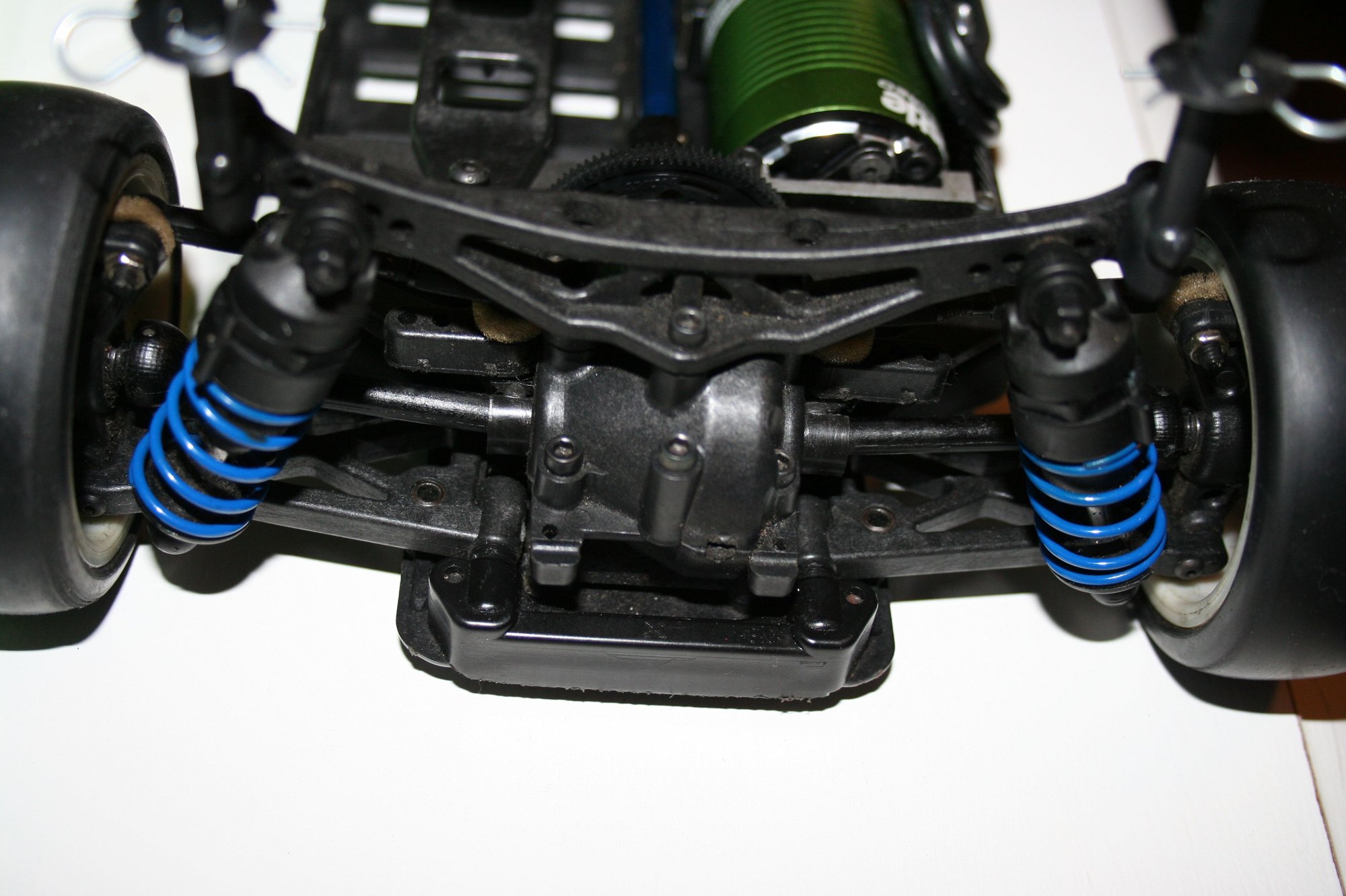 TC4 with New Castle Brushless,new rx/tx,ectras and RTR,,Like New ...