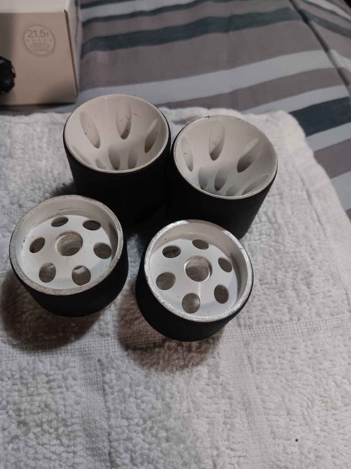 Hobbywing G4R 21.5 , sjt 1/12 rubber tires - R/C Tech Forums