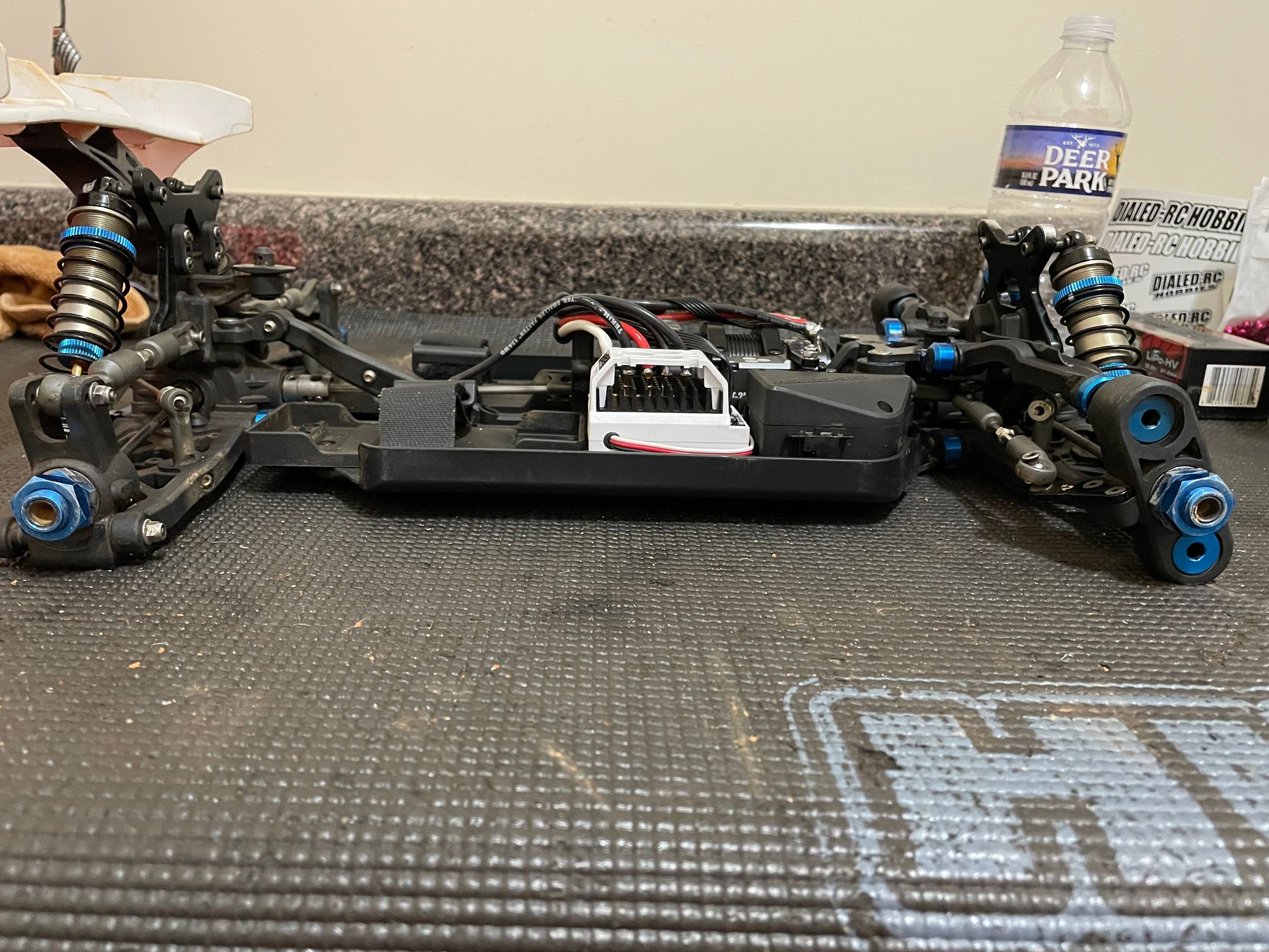 AE Rc8b4e roller - R/C Tech Forums