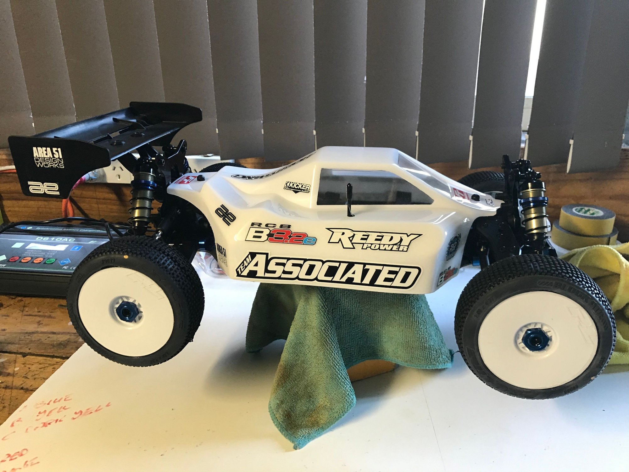 NEW TEAM ASSOCIATED RC8B3.2 RTR - R/C Tech Forums