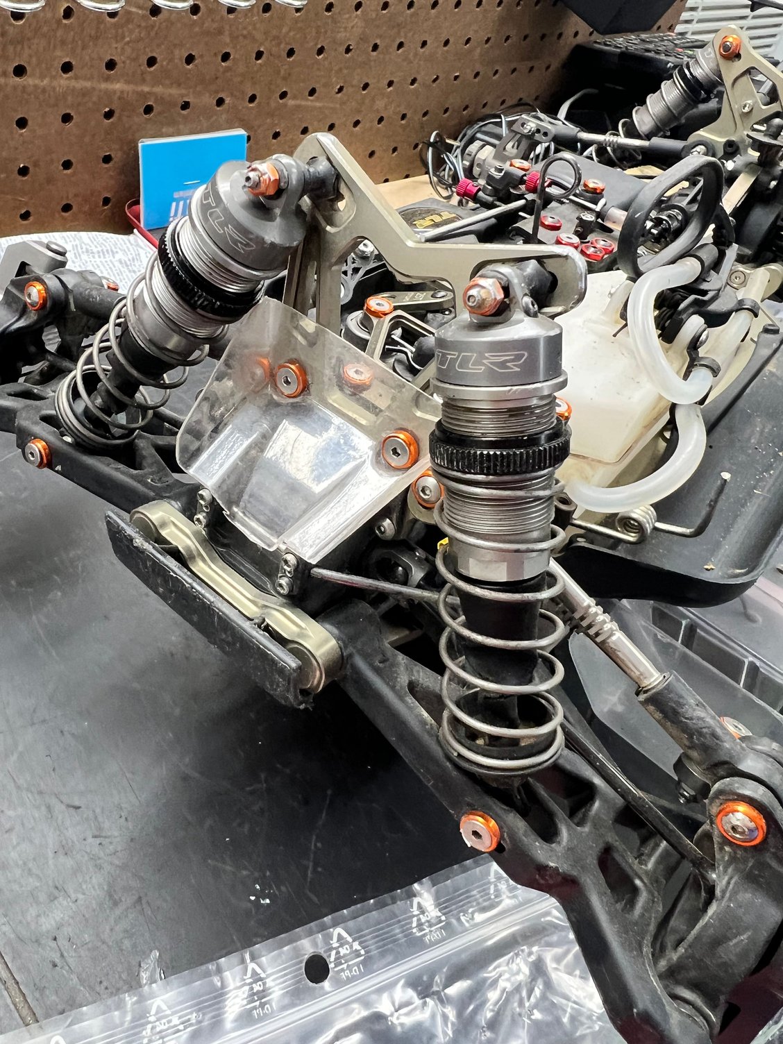 TLR 8ight 4.0 with 8X center diff setup - R/C Tech Forums