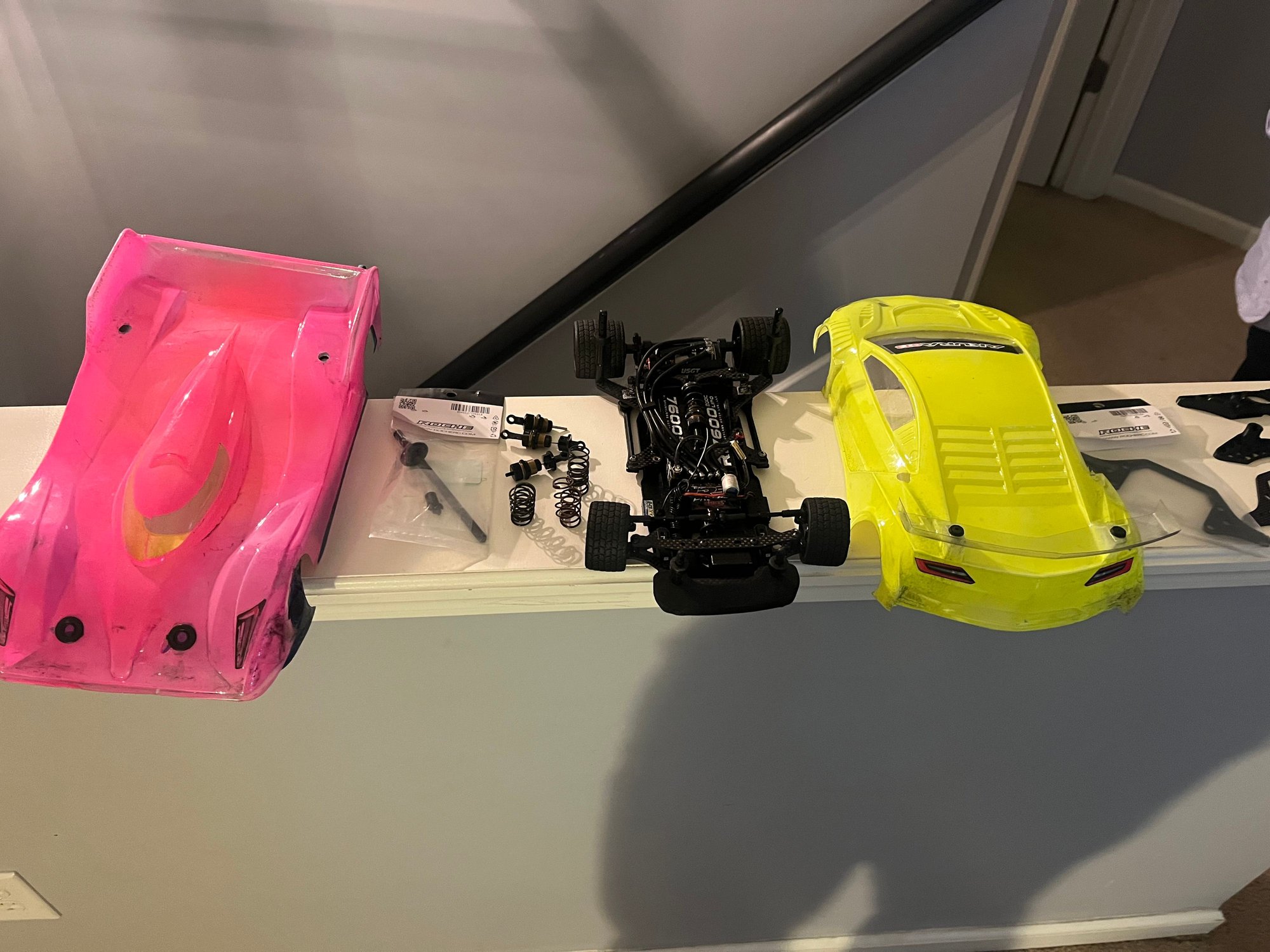 Roche P12v gy12 with tons of spares - R/C Tech Forums