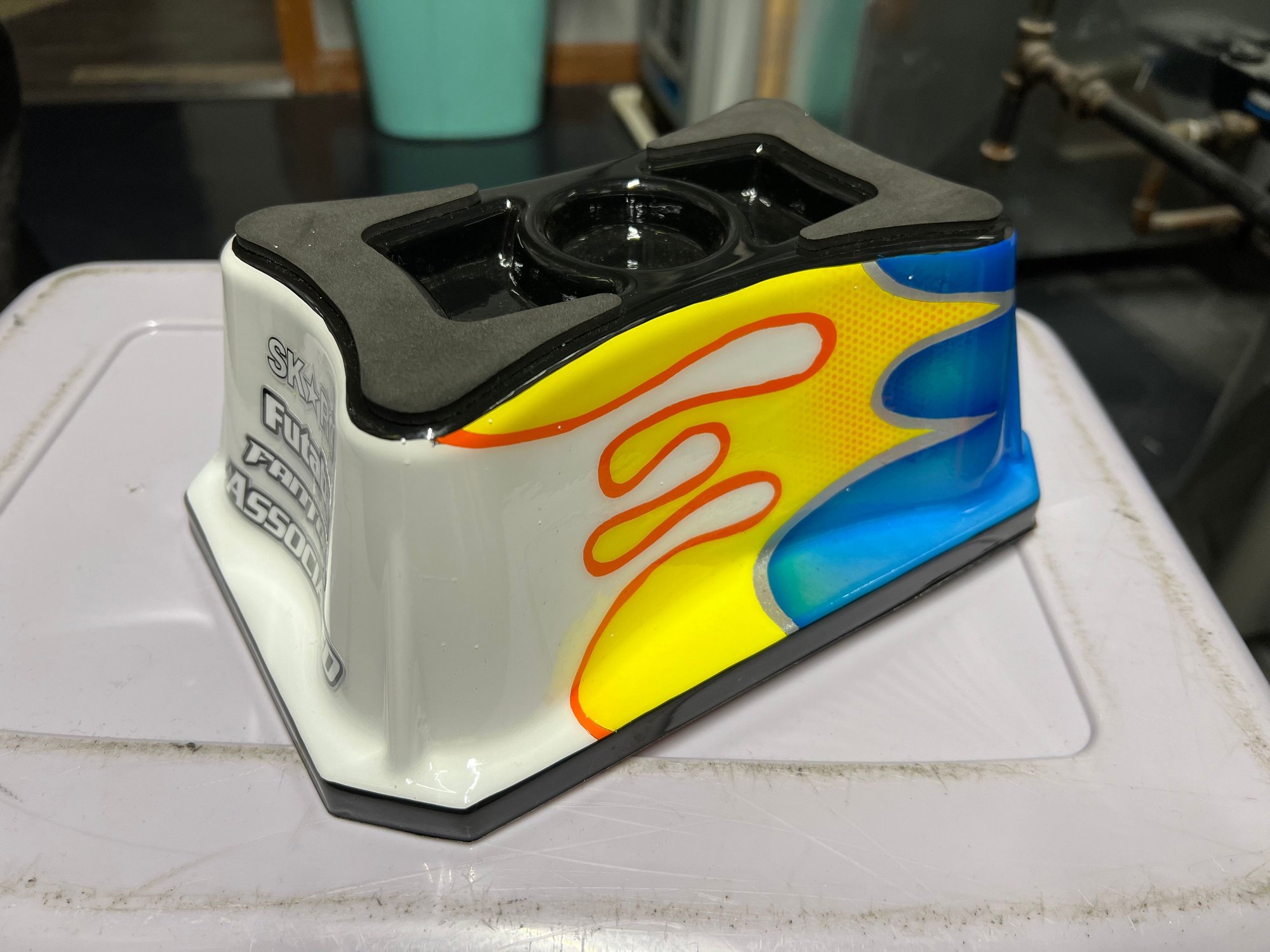 Matching B6.4 bodies and stand - R/C Tech Forums