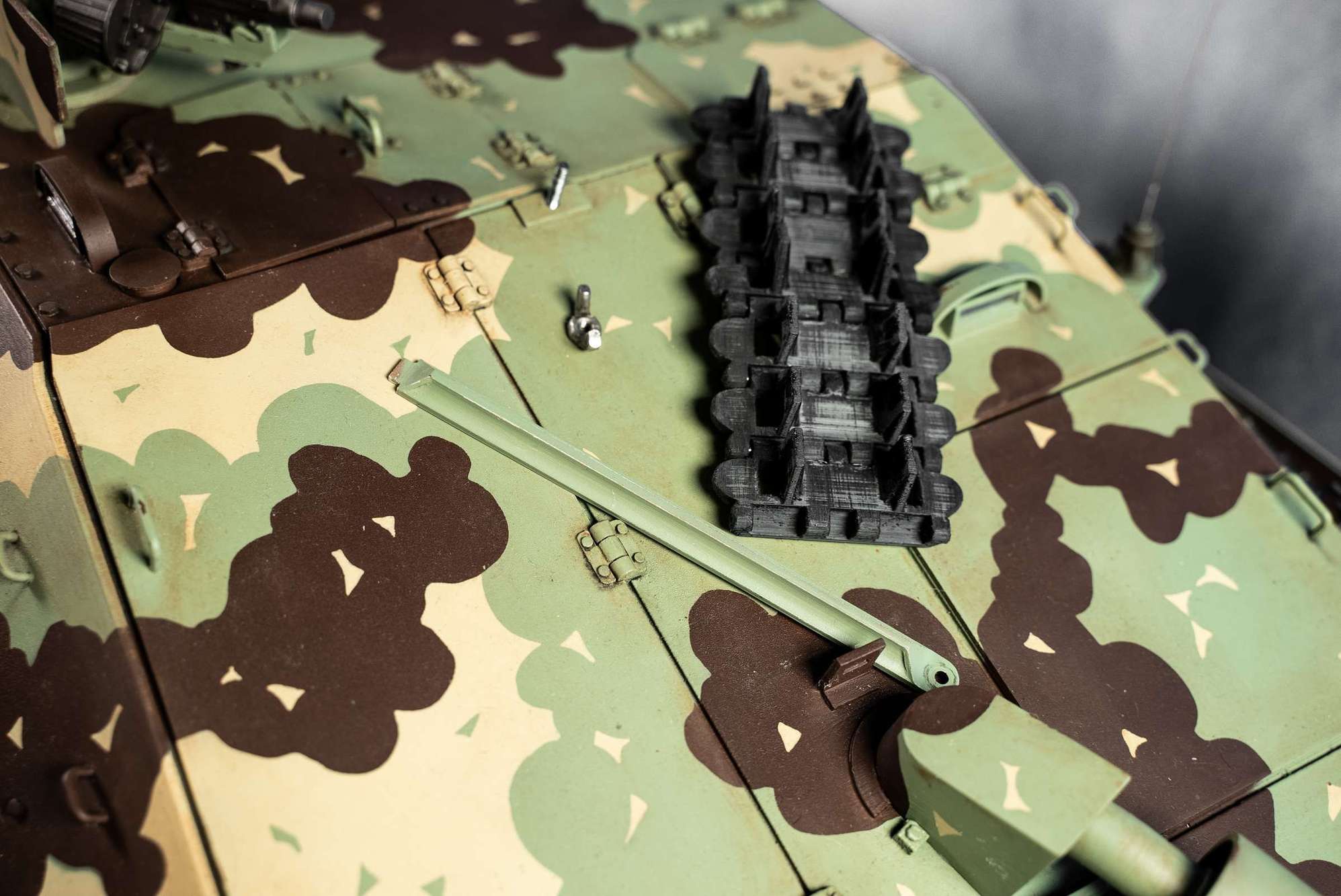 Jagdpanzer 38t Hetzer - 1/6 scale RC model by Warprints - unassembled ...