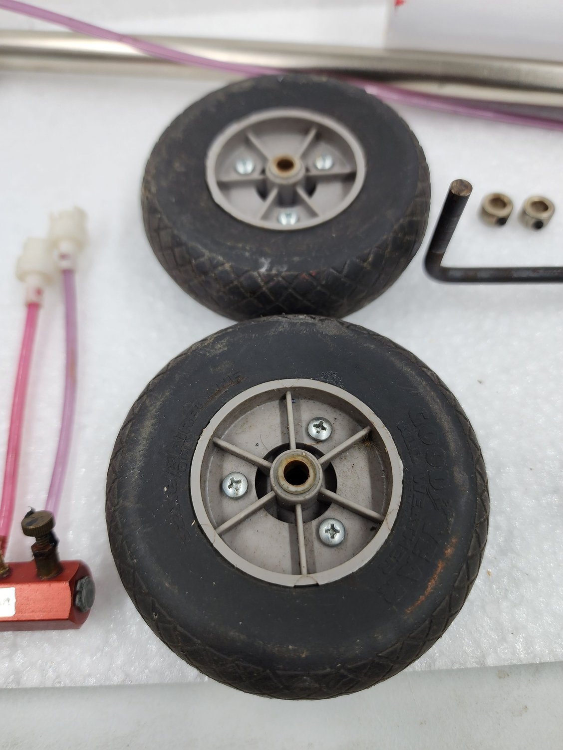 Robart 615 Series Pnuematic Retracts & Parts 60 Size Used - RCU Forums