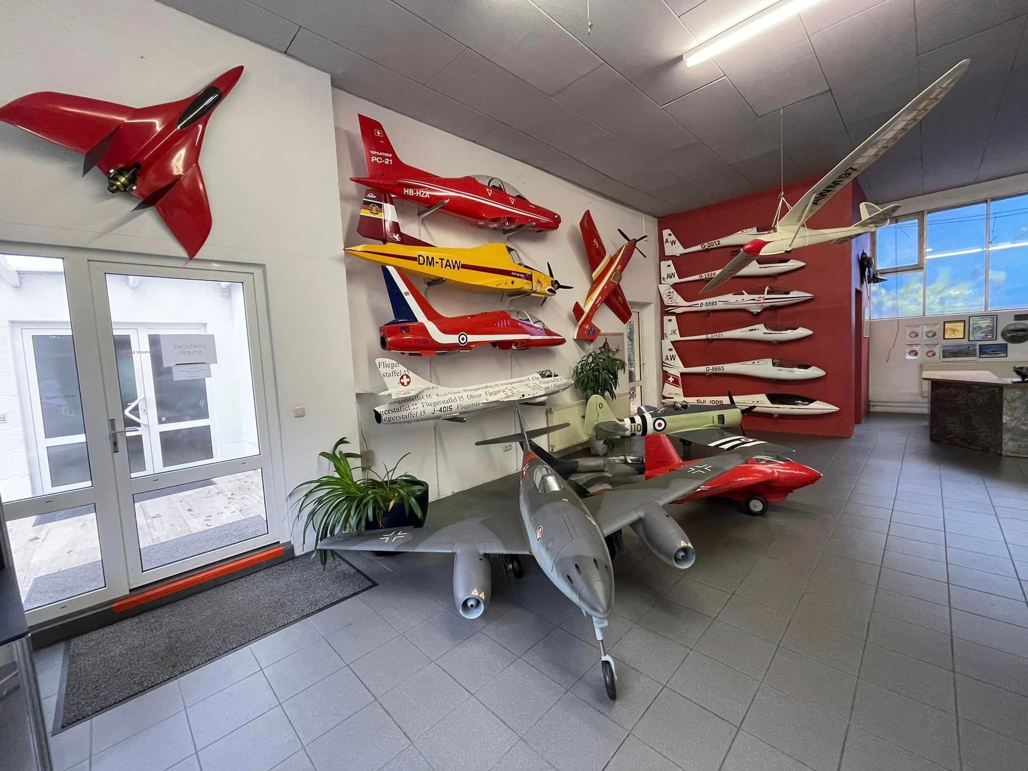 50% GeeBee R2 powered by MOKI 400 radial - Page 5 - RCU Forums