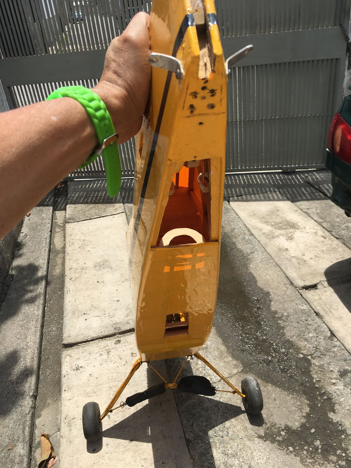 Help identifying a model - RCU Forums