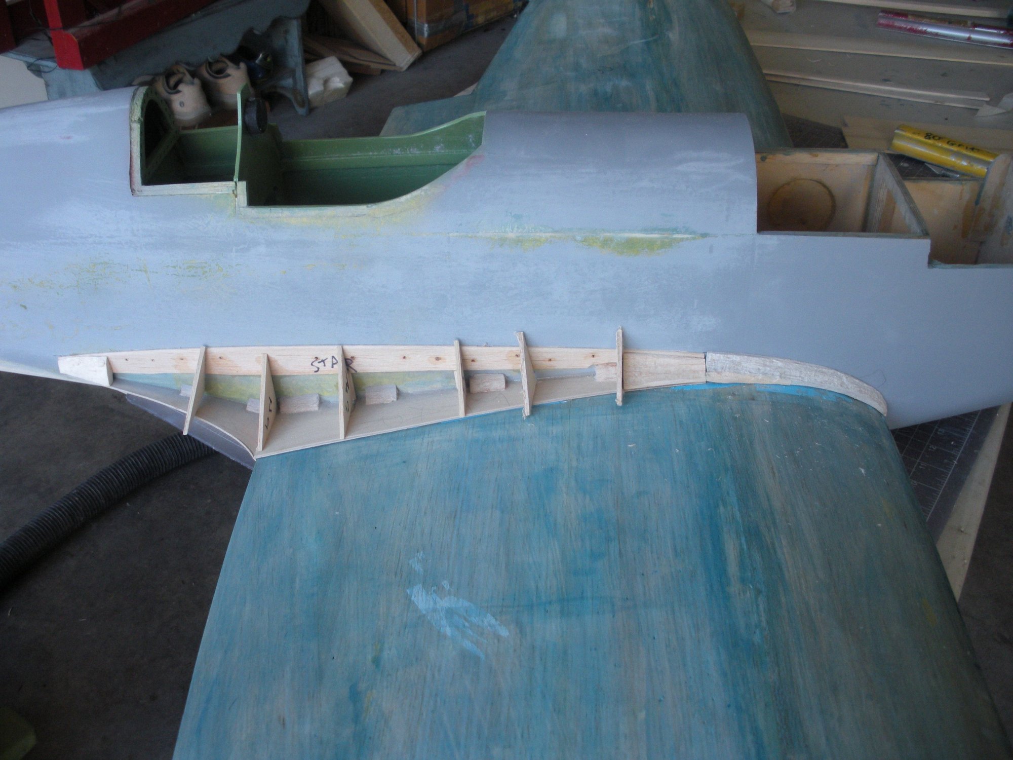 Dynaflite Spitfire 81". Plan built with mods! - RCU Forums