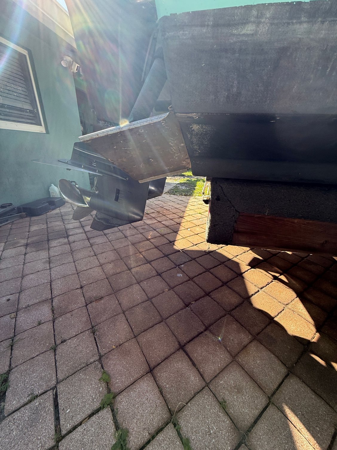 Proper transducer placement, losing depth measurement? - The Hull Truth ...