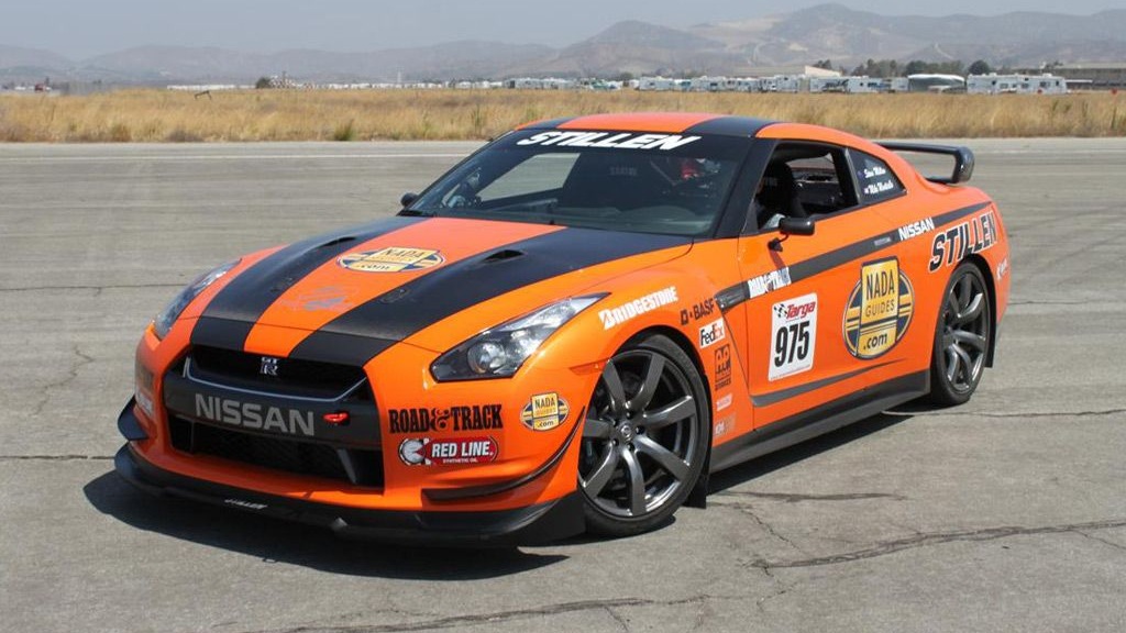 Stillen Rolls Out 620 HP Nissan GT-R Targa Race Car