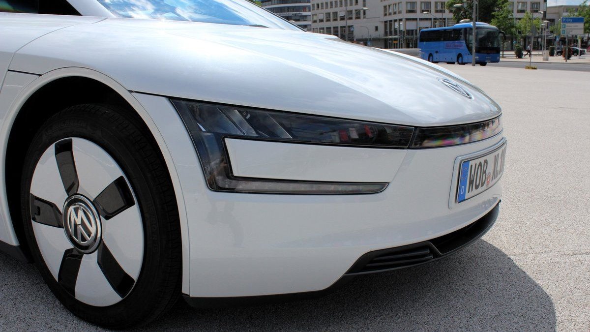 2014 Volkswagen XL1: First Drive Of Wolfsburg's 261-MPG Car