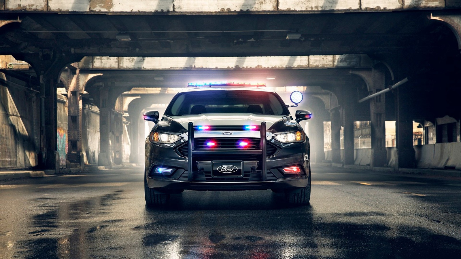 Police Interceptor - Green Car Photos, News, Reviews, and Insights ...