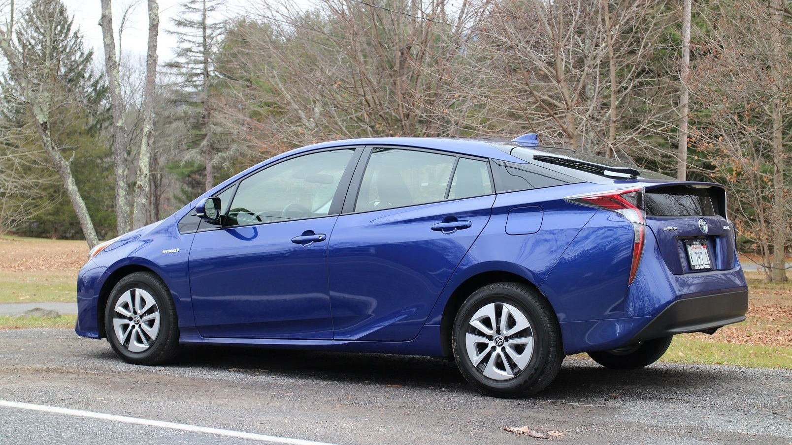 2016 Toyota Prius: Gas Mileage Review Of 50-MPG-Plus Hybrid