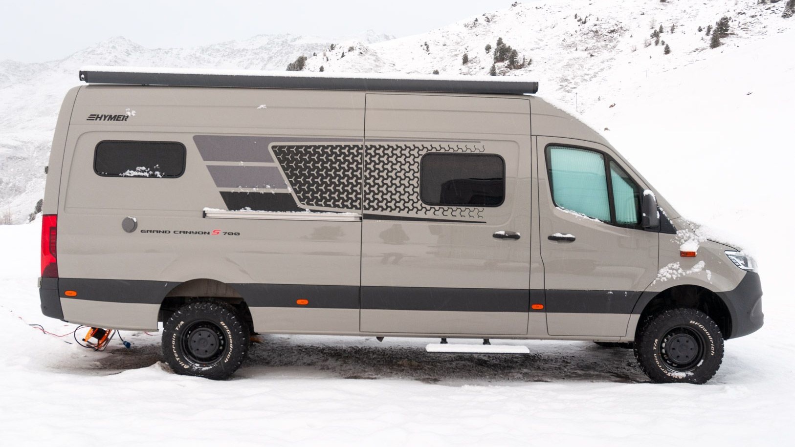 Review: Mercedes-Benz Sprinter RV levels up #VanLife