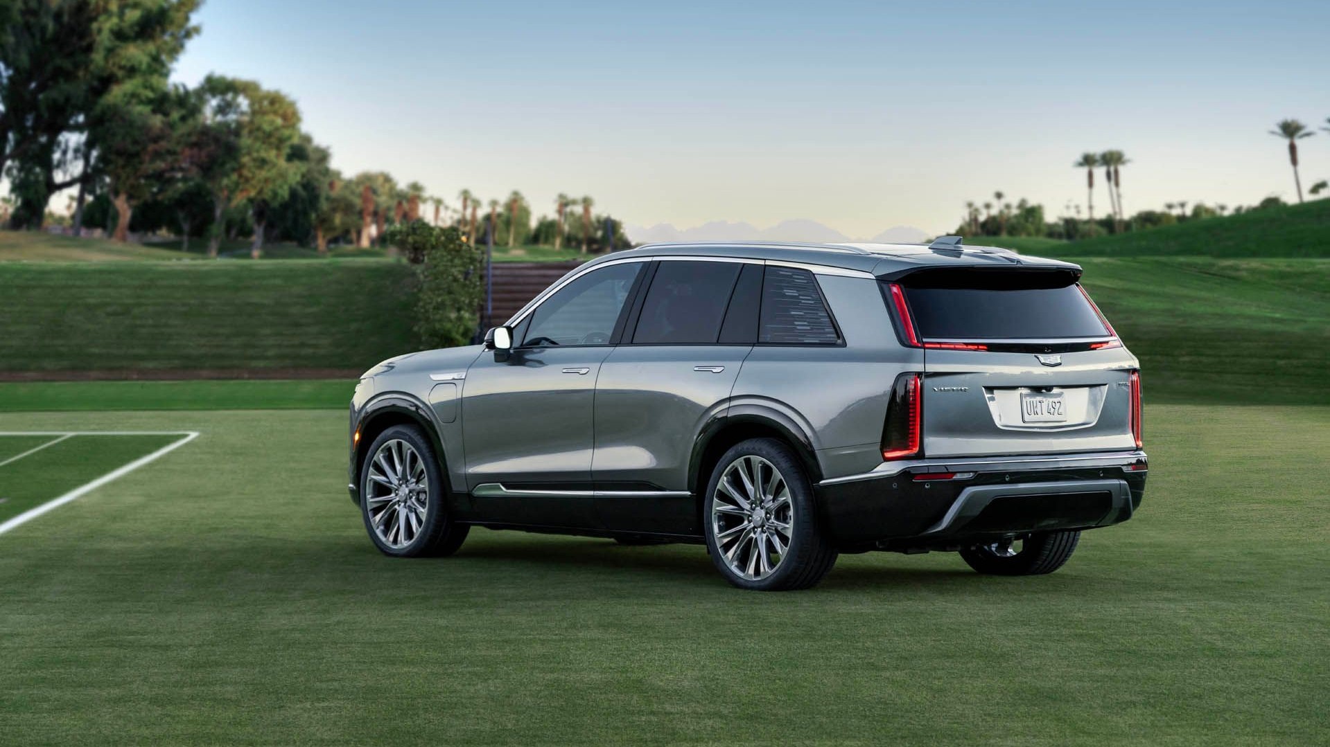 2026 Cadillac Vistiq electric 3-row SUV revealed with $78,790 price tag