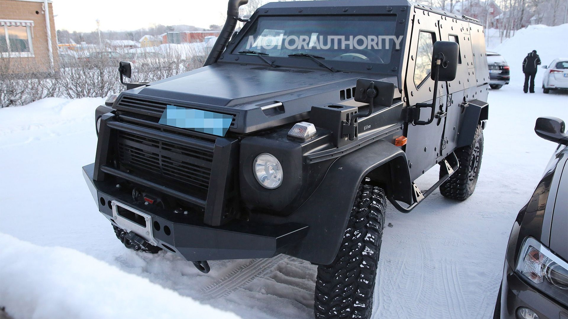 2017 Mercedes-Benz G-Class LAPV spy shots