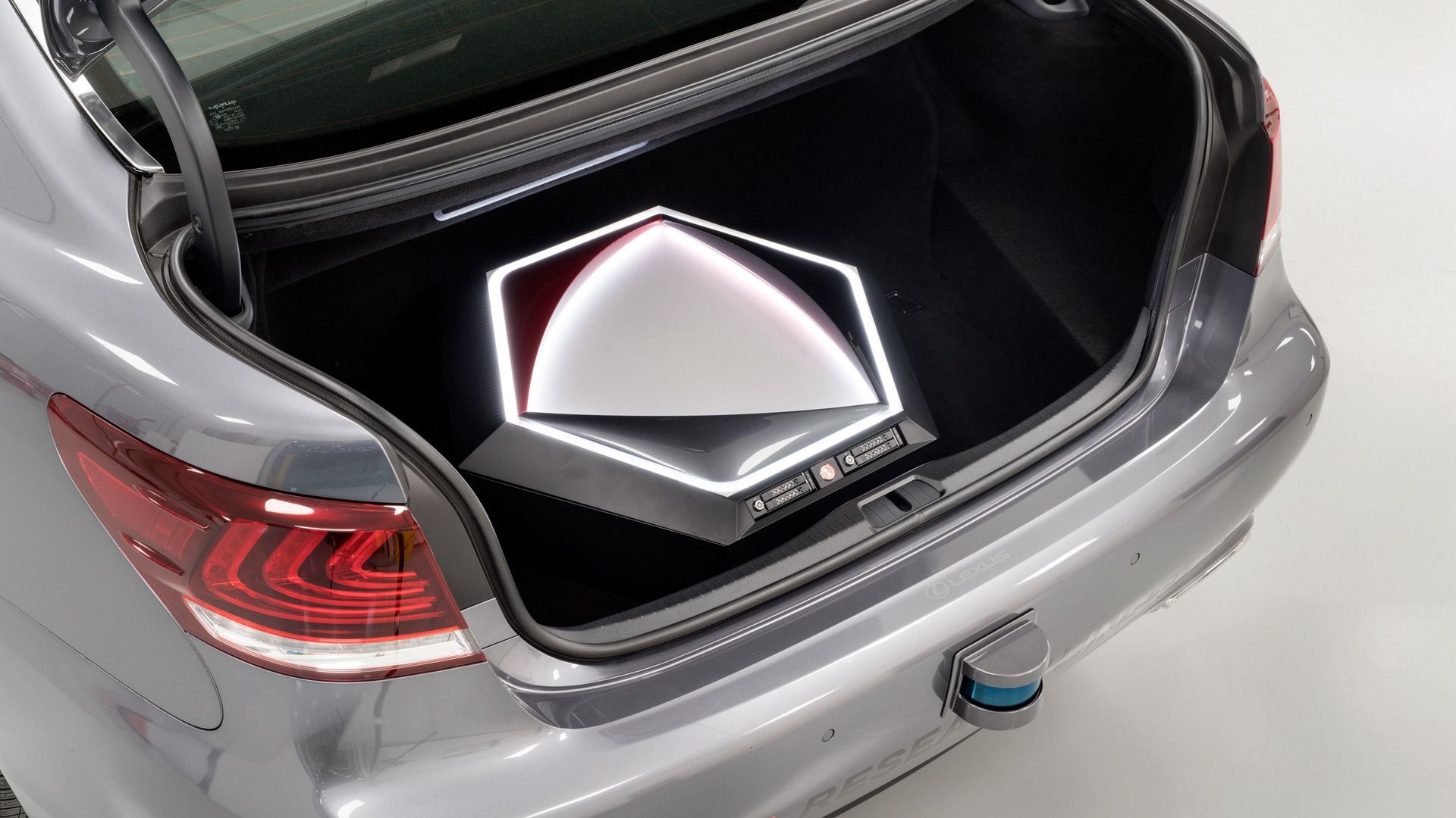 Toyota’s latest self-driving cars see up to 660 feet in all directions